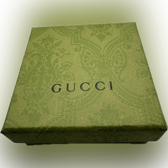 Gucci | Bags | Gucci Box With Ribbon And Bag No Gucci Inside The Box ...